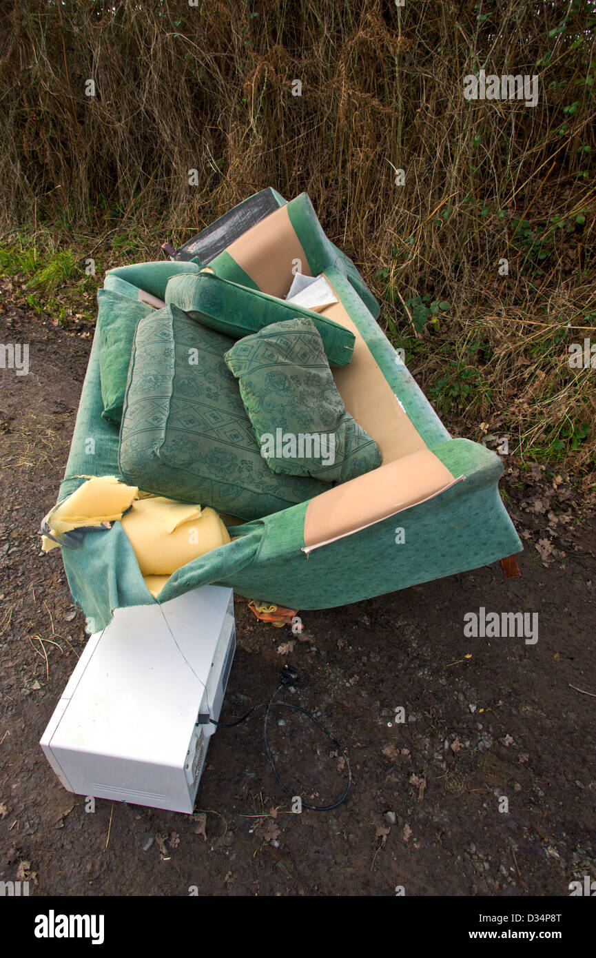 Furniture flytipping hi-res stock photography and images - Alamy