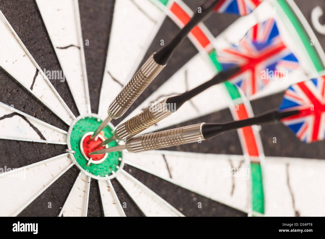 dart arrows dartboard full frame closeup Stock Photo - Alamy