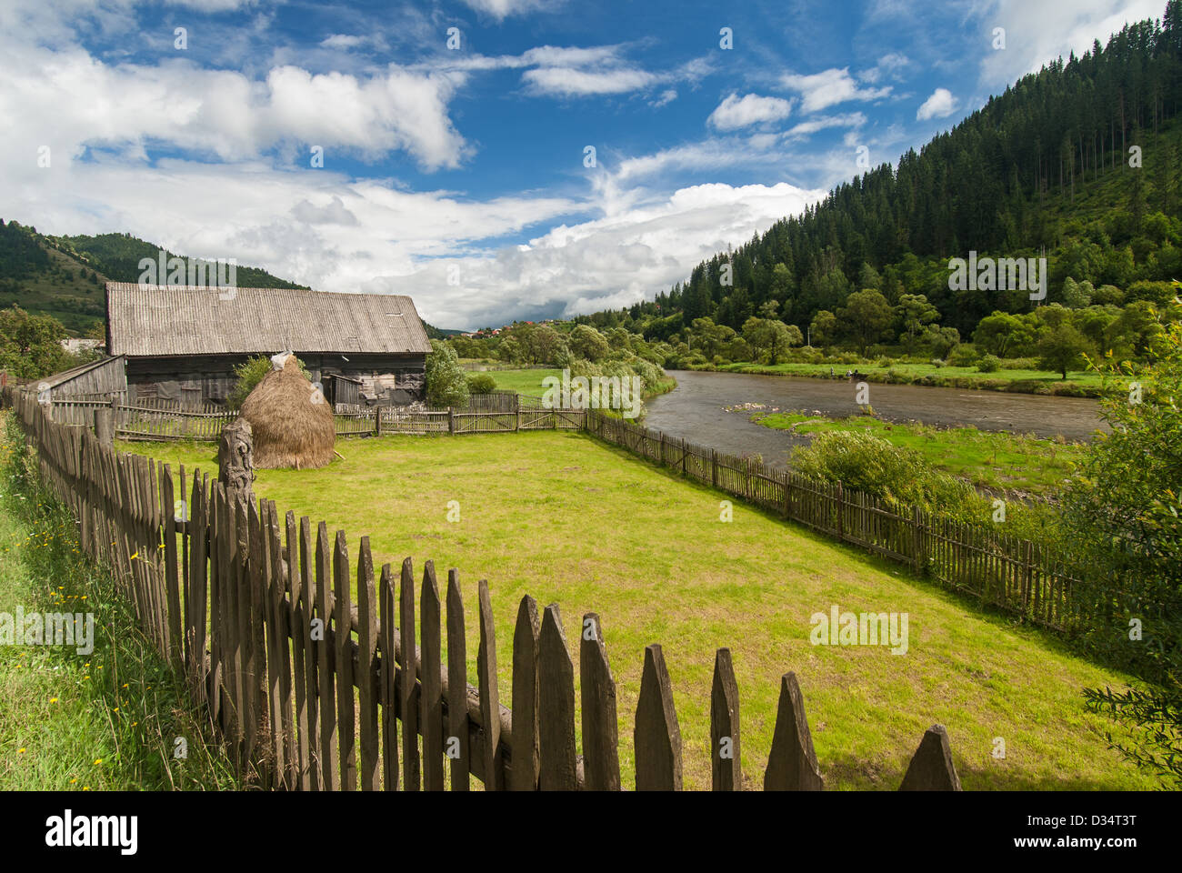 Traditional wooden farmhouse in Tranylvania, Romania Stock Photo - Alamy