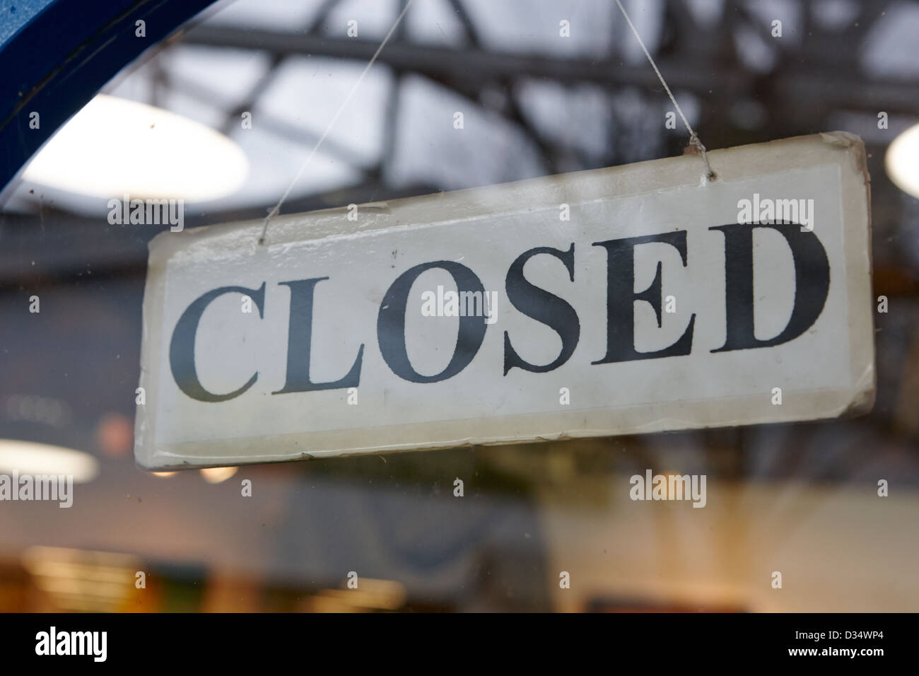 Business closed sign hi-res stock photography and images - Alamy
