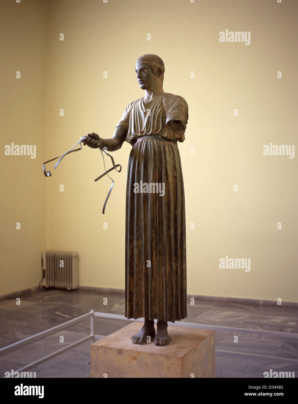 The Charioteer of Delphi statue (474 BC) in Delphi Archaeological ...
