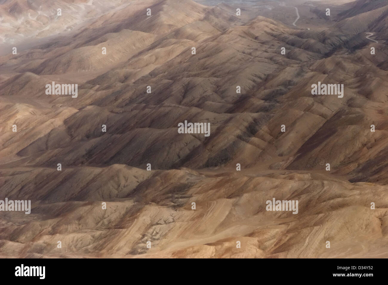 Pacific desert coast Peru Chile Atacama color Stock Photo - Alamy