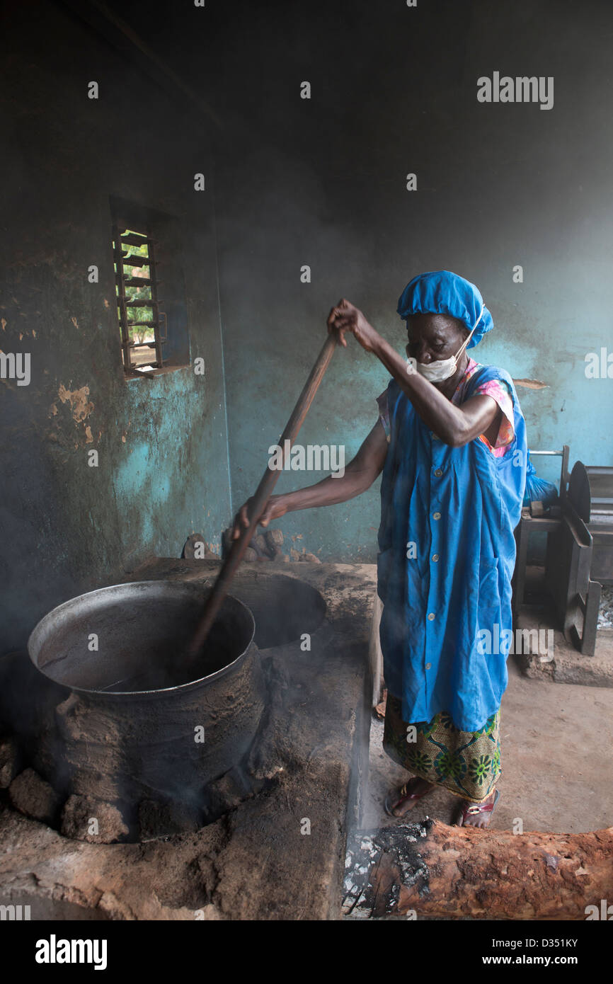 African food processing hi-res stock photography and images - Alamy