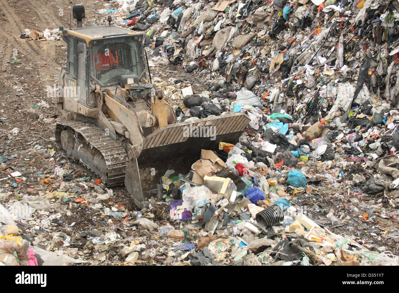 Landfill hi-res stock photography and images - Alamy