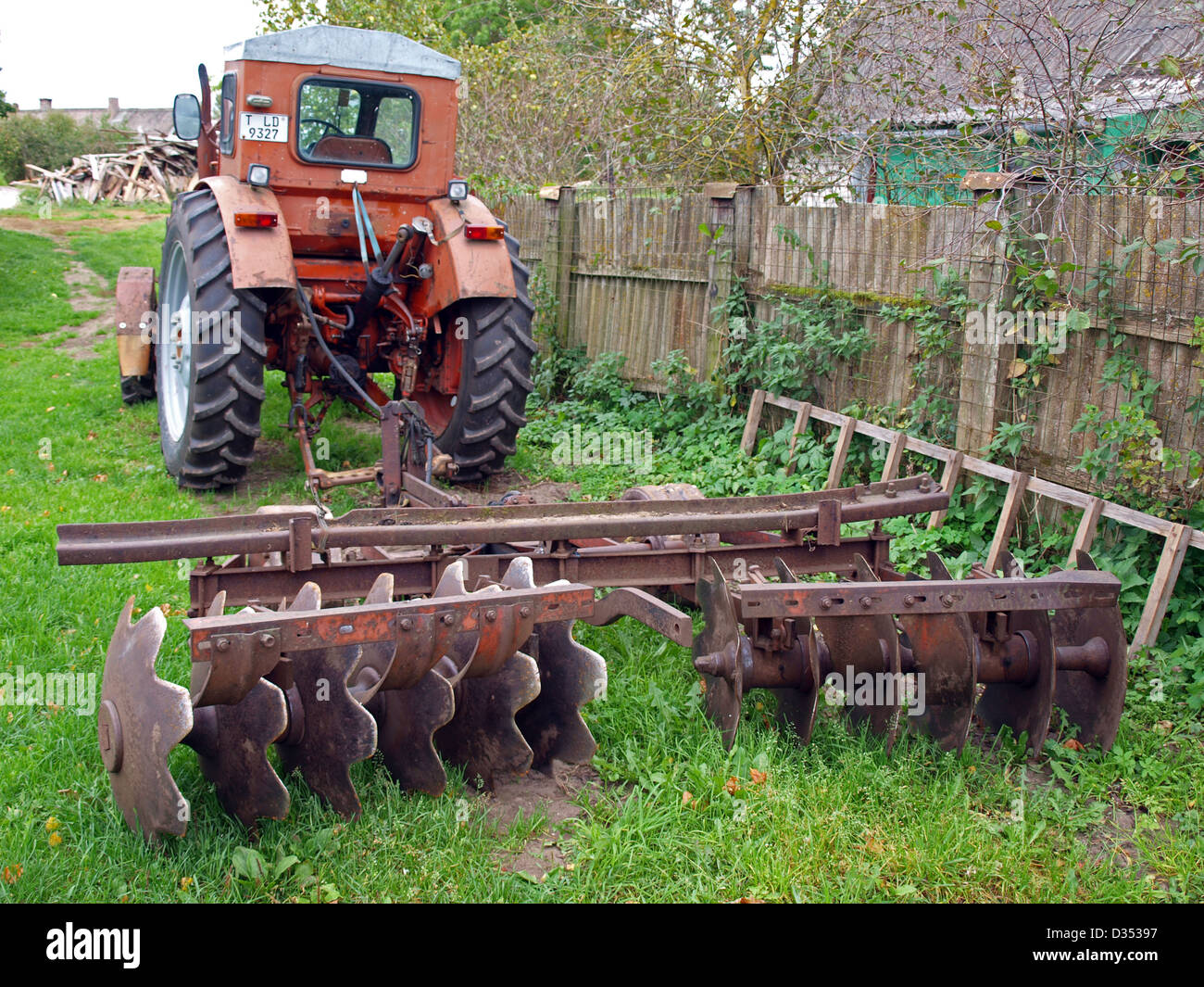 Harrows hi-res stock photography and images - Alamy