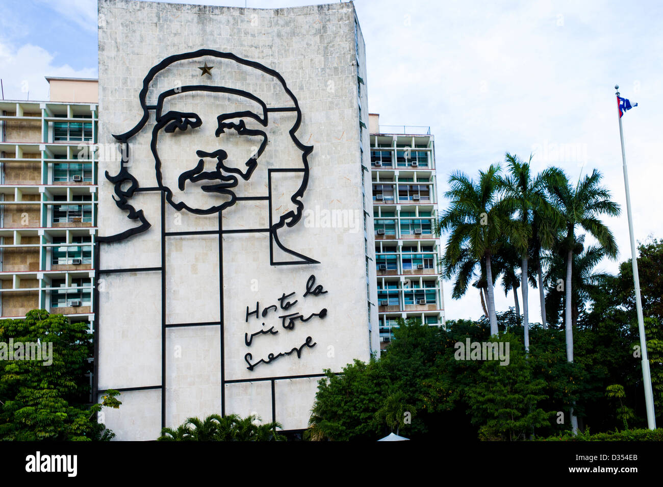 Metal artwork of the famous Che Guevara image with his well known ...