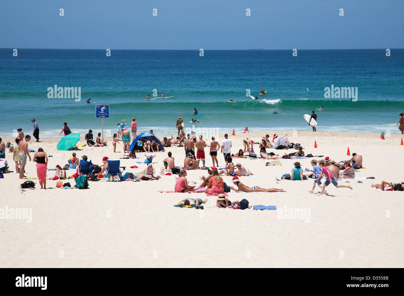During a warm summer's day crowds of people flock to Australia's iconic ...
