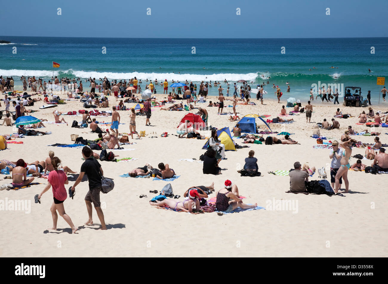 During a warm summer's day crowds of people flock to Australia's iconic ...