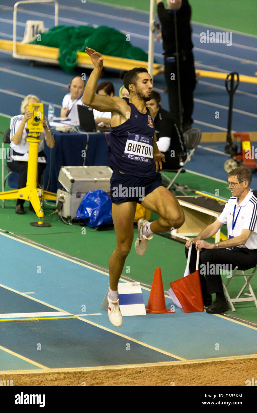 Men long jump final hi-res stock photography and images - Alamy