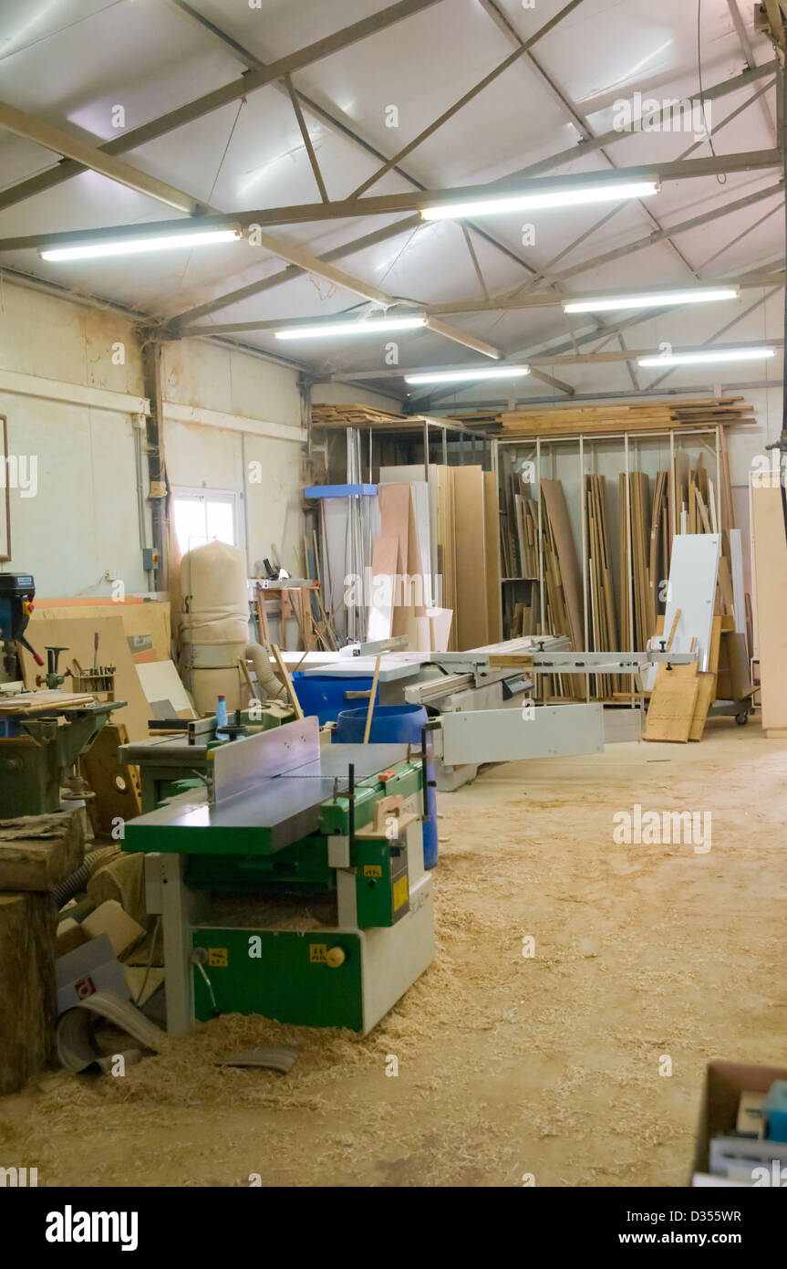 Handicrafts workshop hi-res stock photography and images - Alamy