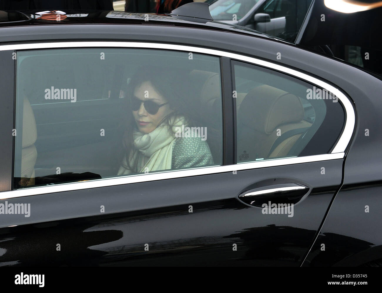 British actress Anna Friel leaves Airport Tegel by car to head for the ...