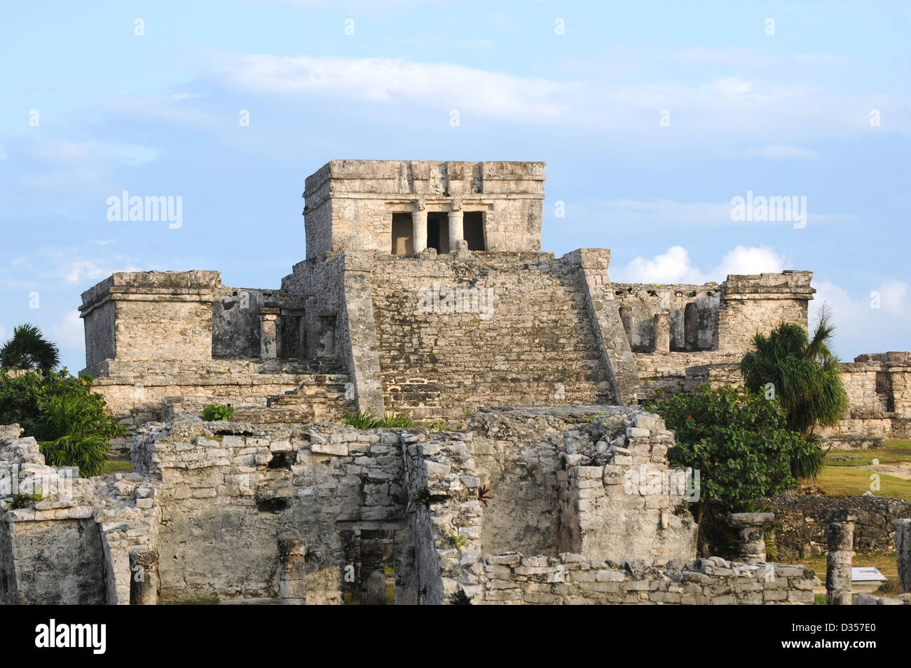 Mayan architecture hi-res stock photography and images - Alamy