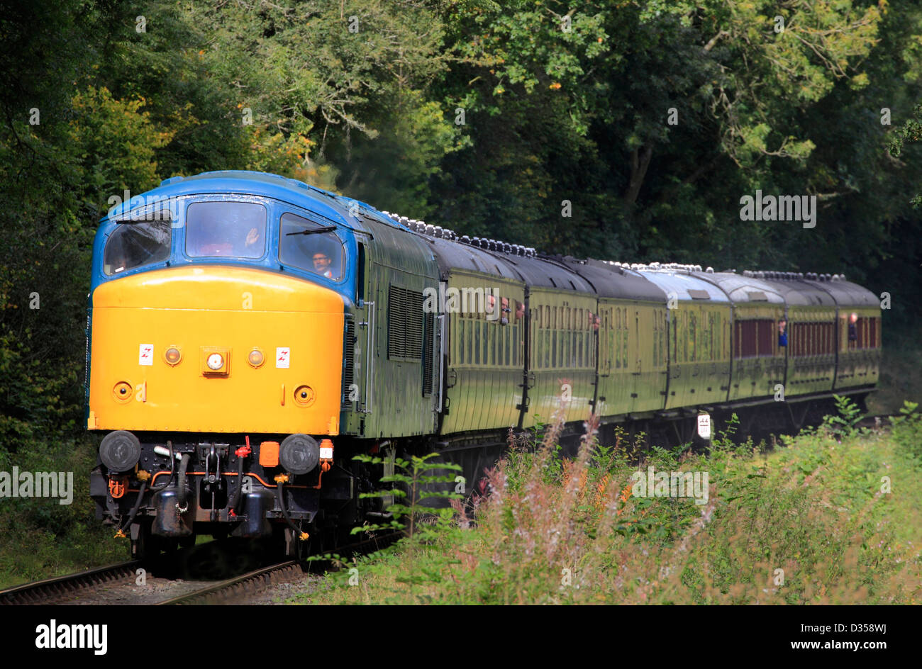 BR Class 45 No.45133 Diesel Locomotive trundles towards Highley upon ...