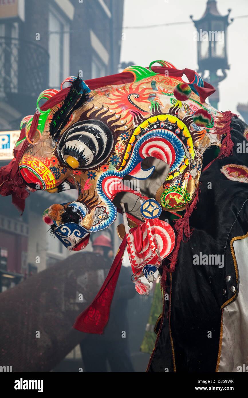 Dragon head smoke hi-res stock photography and images - Alamy