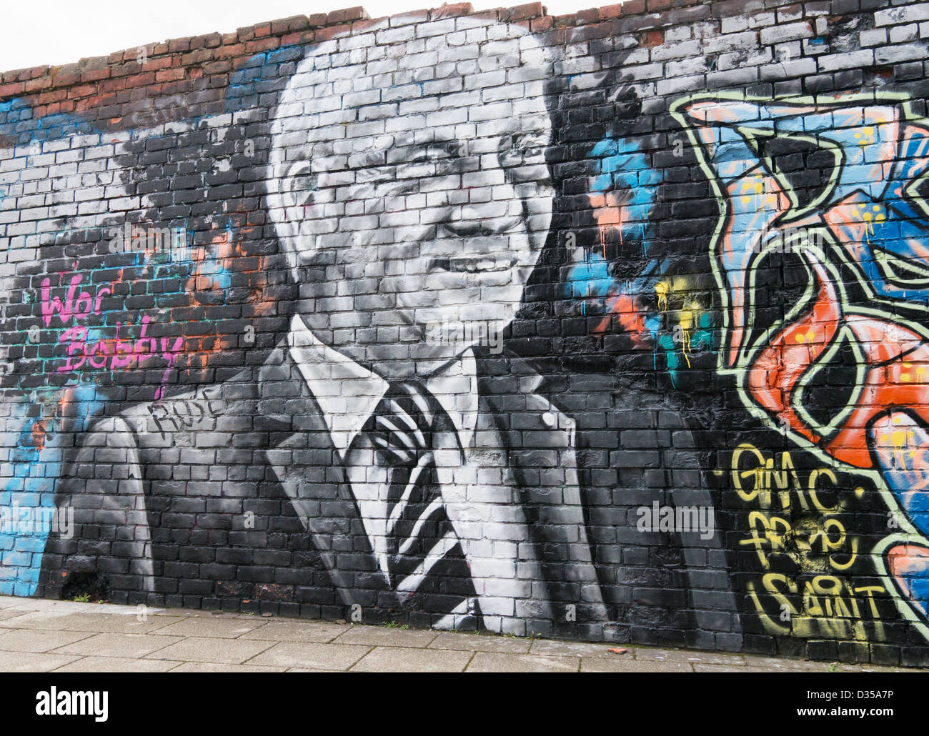 Graffiti showing head of ex England football manager Bobby Robson Stock ...