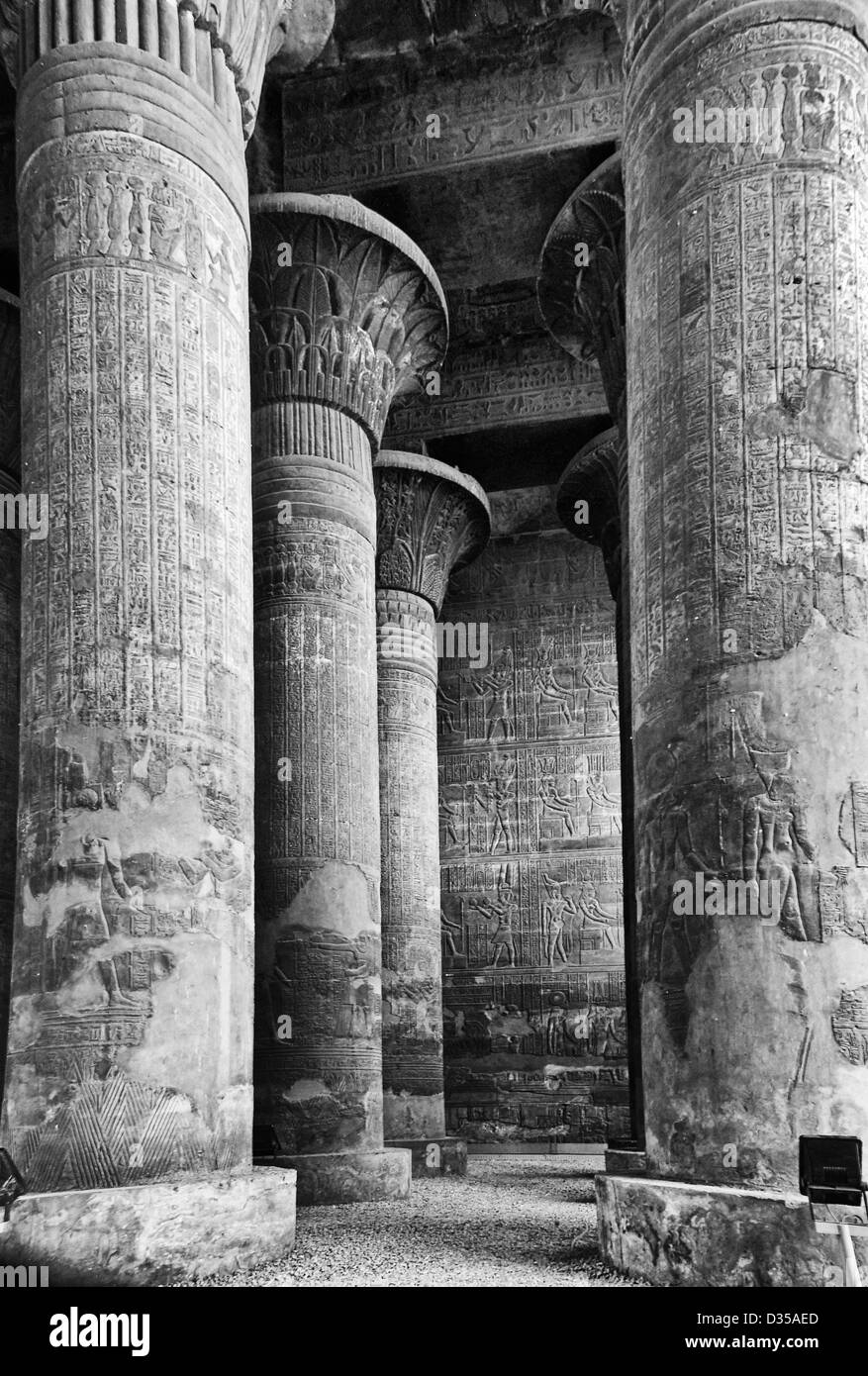 Esna temple egypt hi-res stock photography and images - Alamy