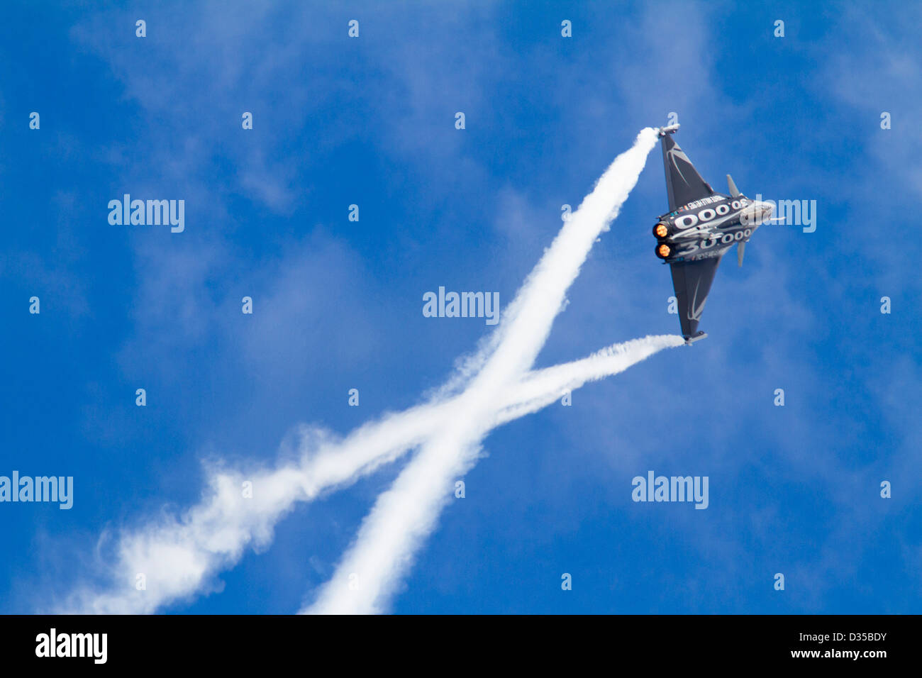 Dassault Rafale jet fighter aircraft in flight Stock Photo - Alamy
