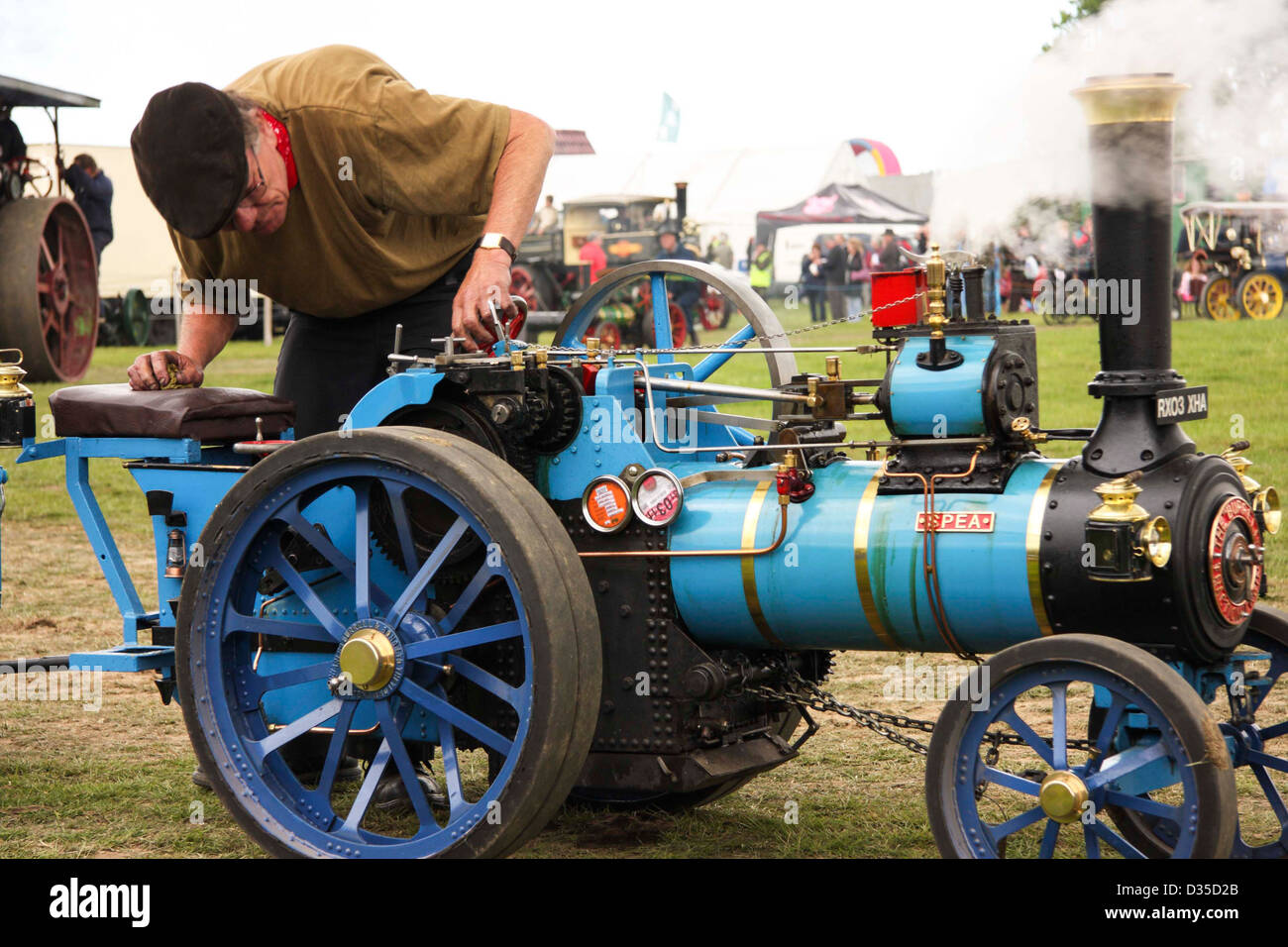 Model traction engines steam engine hi-res stock photography and images ...