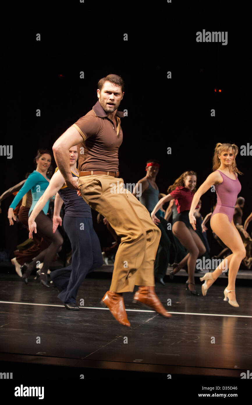 John Partridge Chorus Line THEATRE REVIEW: La Cage Aux Folles Starring