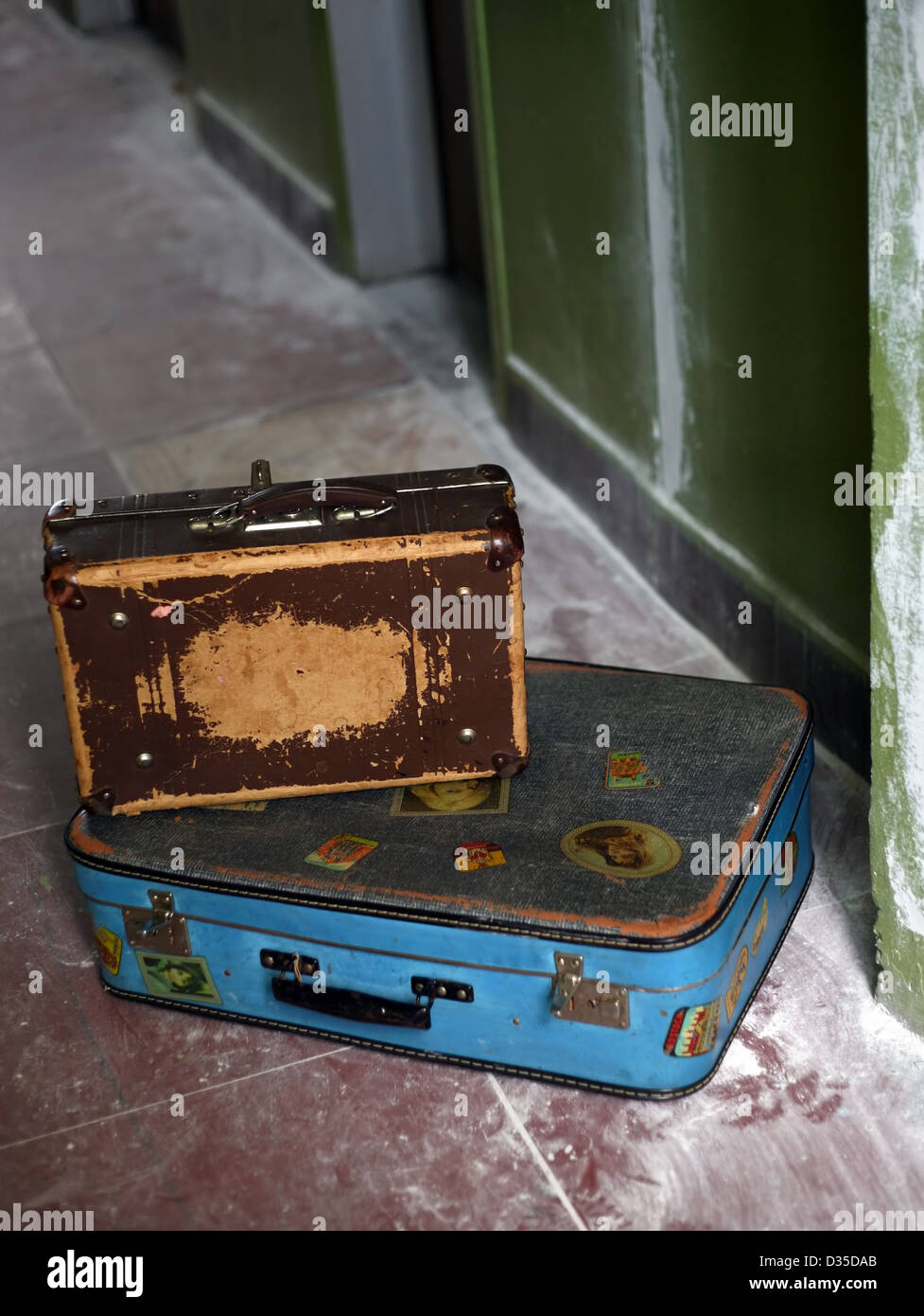 Suitcase leather repair hi-res stock photography and images - Alamy