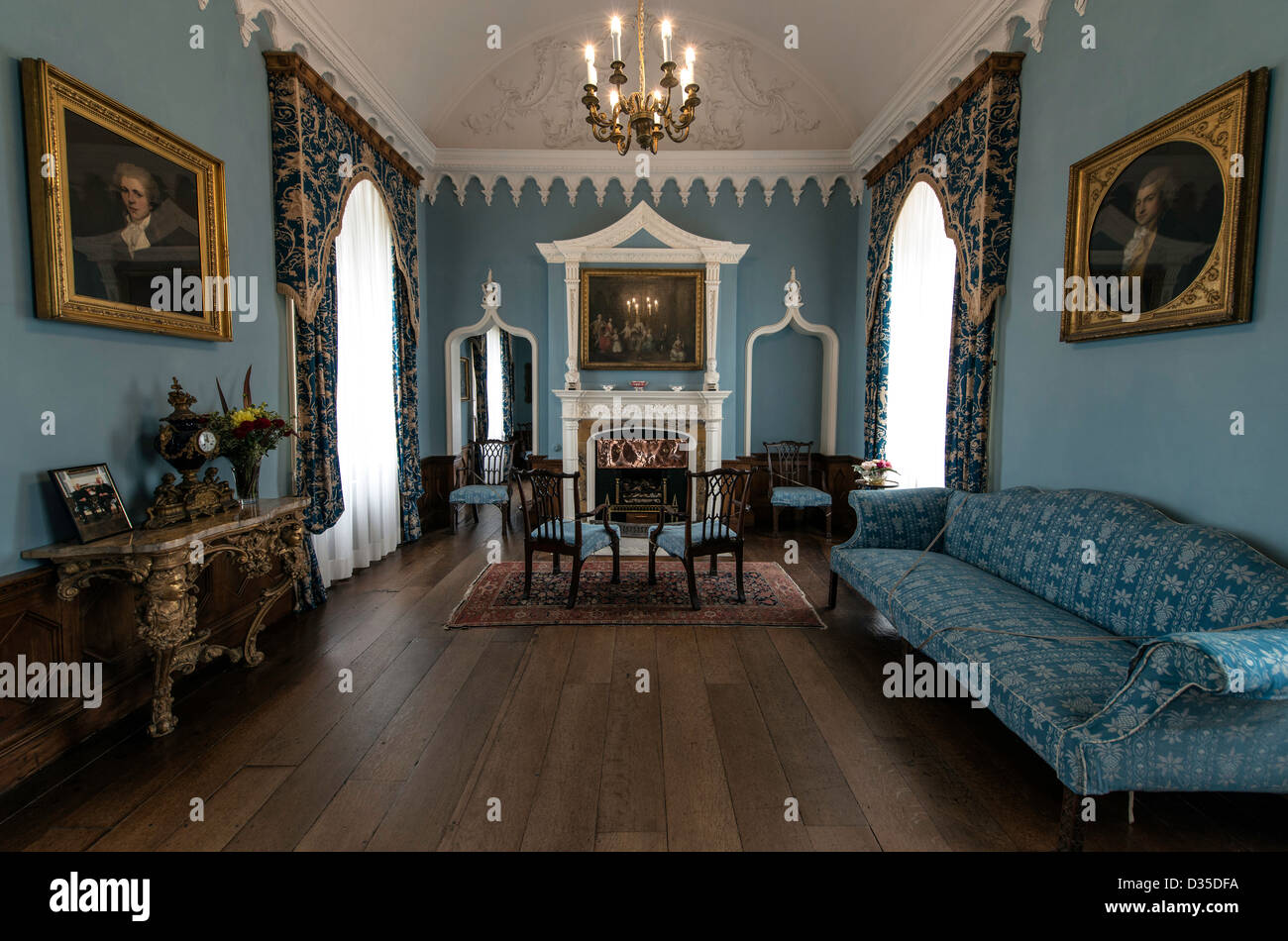 British Castle Interior File:Pau Castle Interior 01.jpg Wikimedia