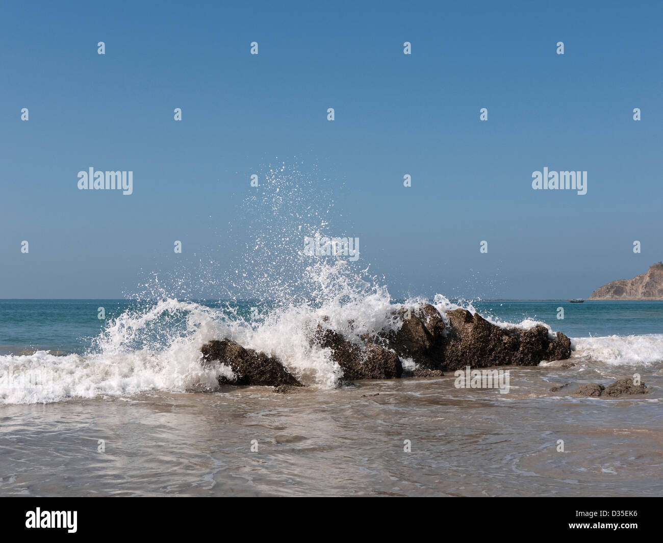 Breaking waves on Ngapali beach Myanmar (Burma Stock Photo - Alamy