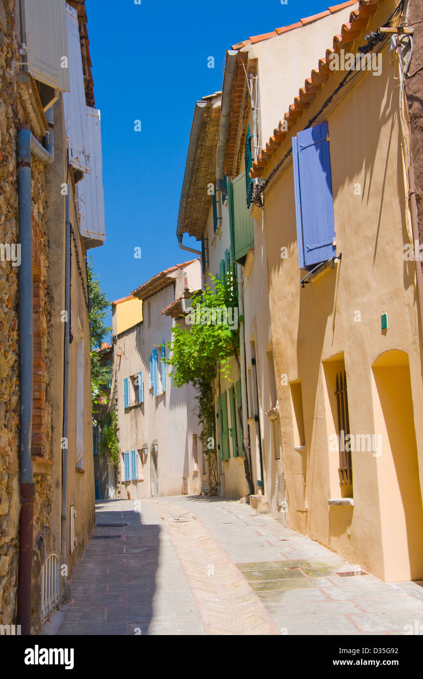 Village grimaud var provence hi-res stock photography and images - Alamy