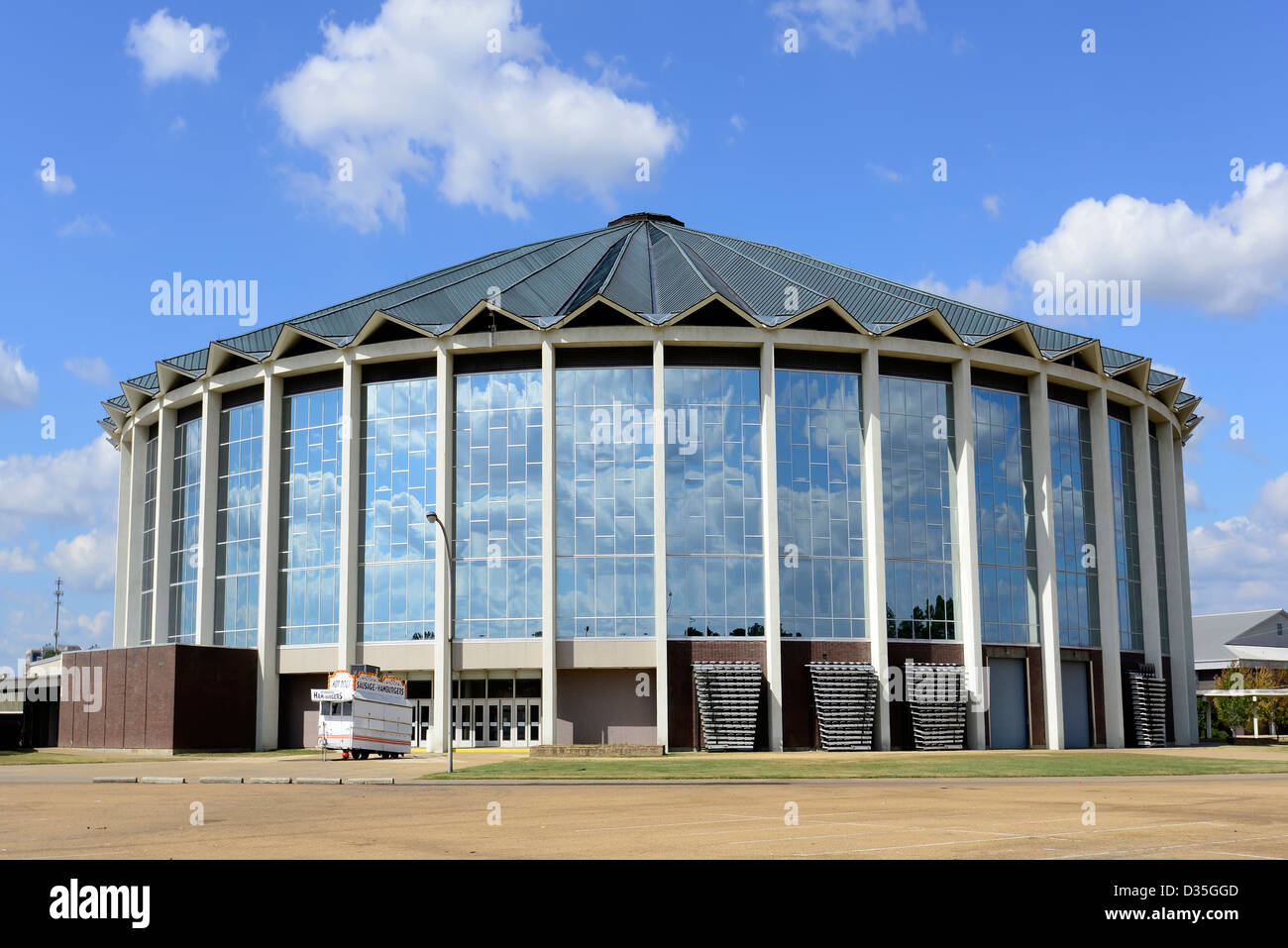 Mississippi coliseum hi-res stock photography and images - Alamy