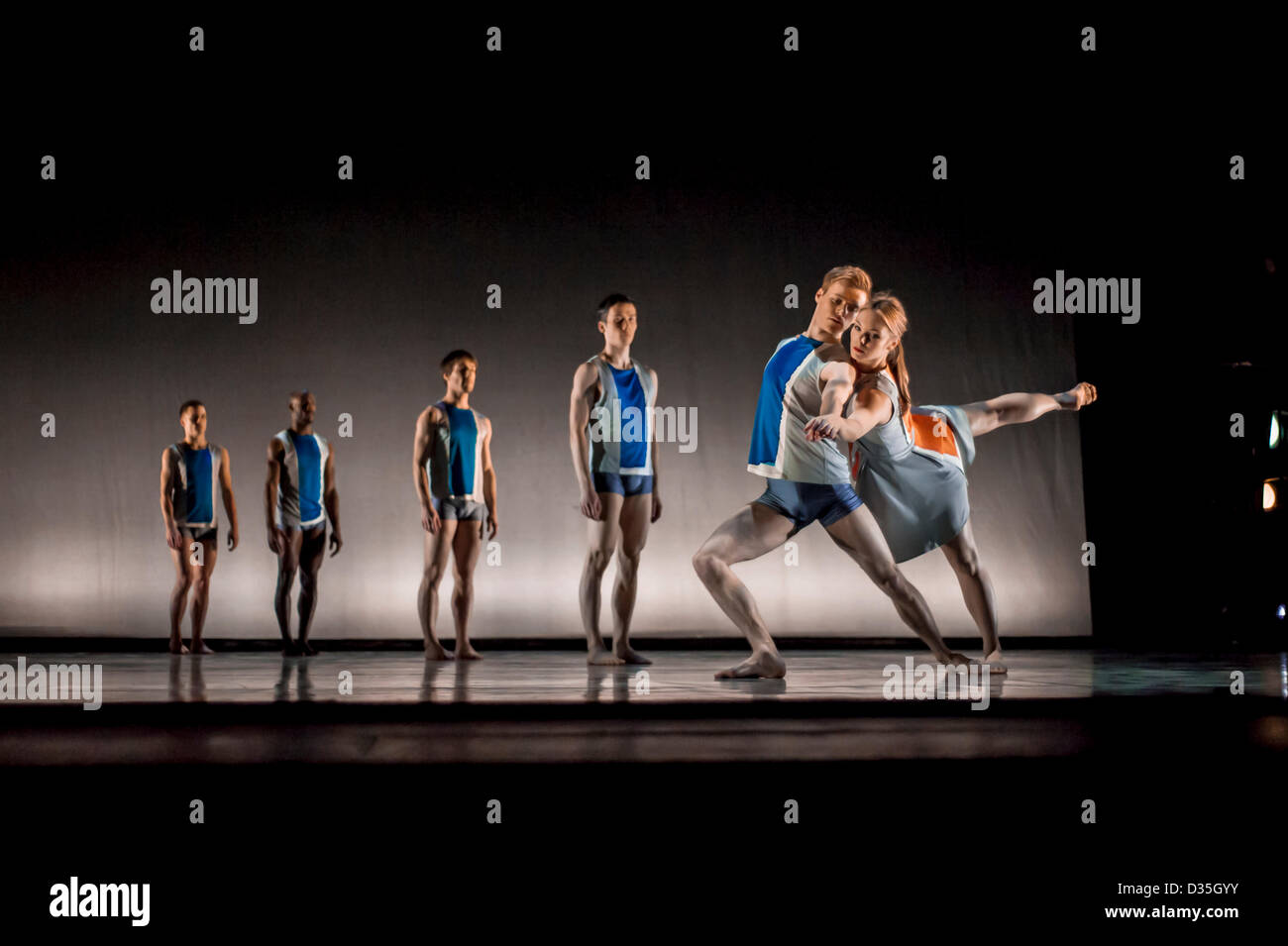 Buzzing hi-res stock photography and images - Alamy