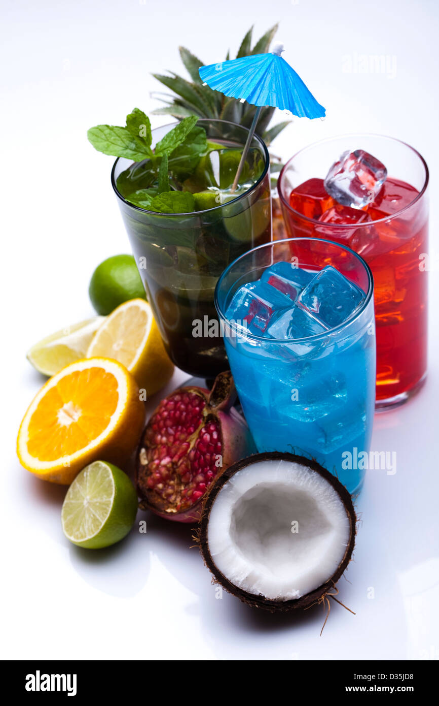 Cocktails,alcohol drinks with fruits Stock Photo - Alamy