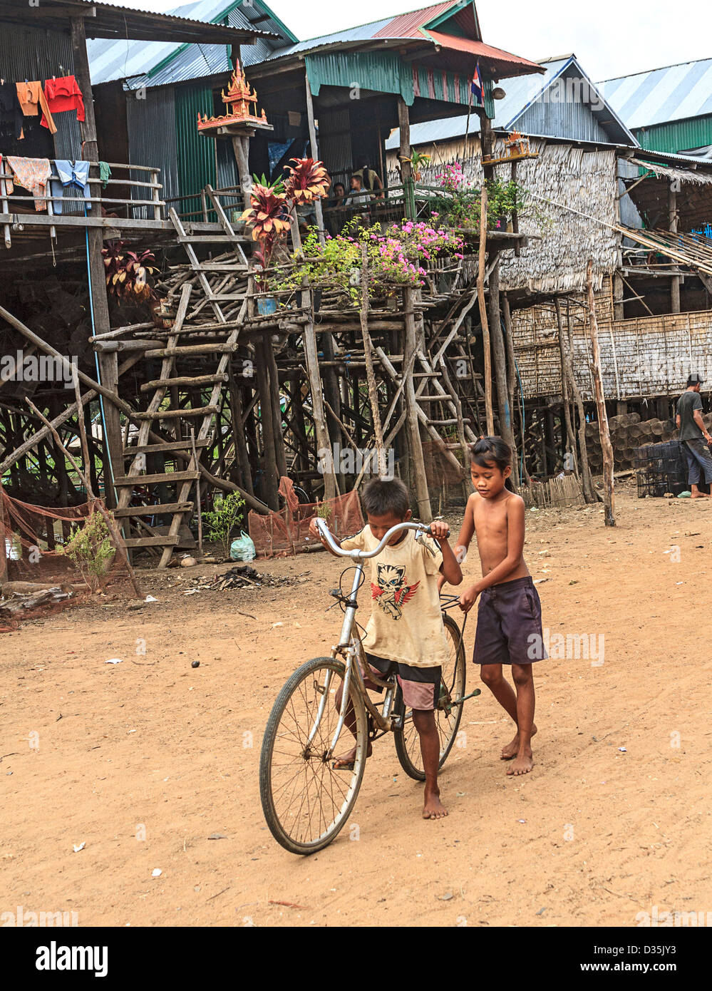 Stilt bike hi-res stock photography and images - Alamy