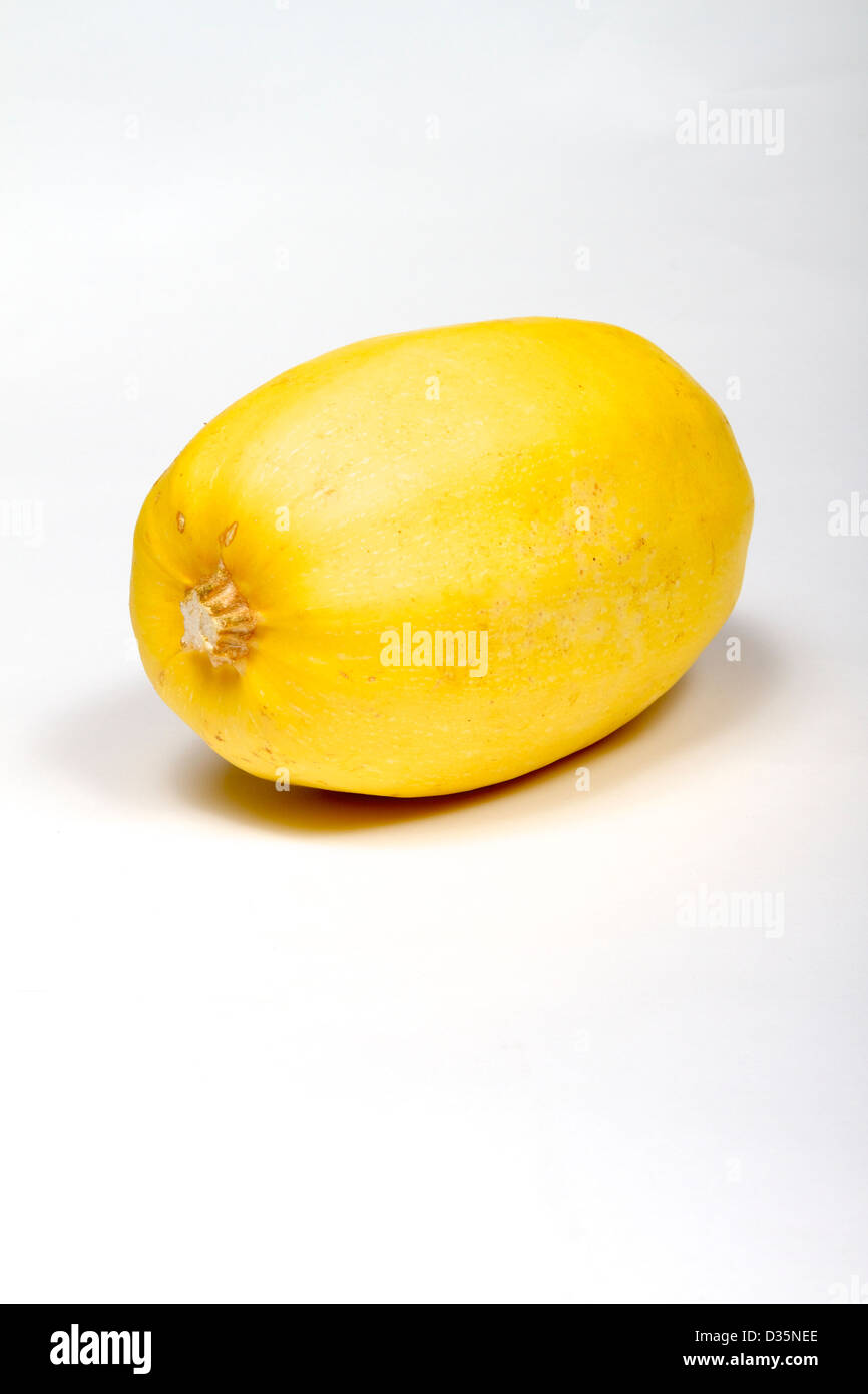 Fresh spaghetti squash hi-res stock photography and images - Alamy