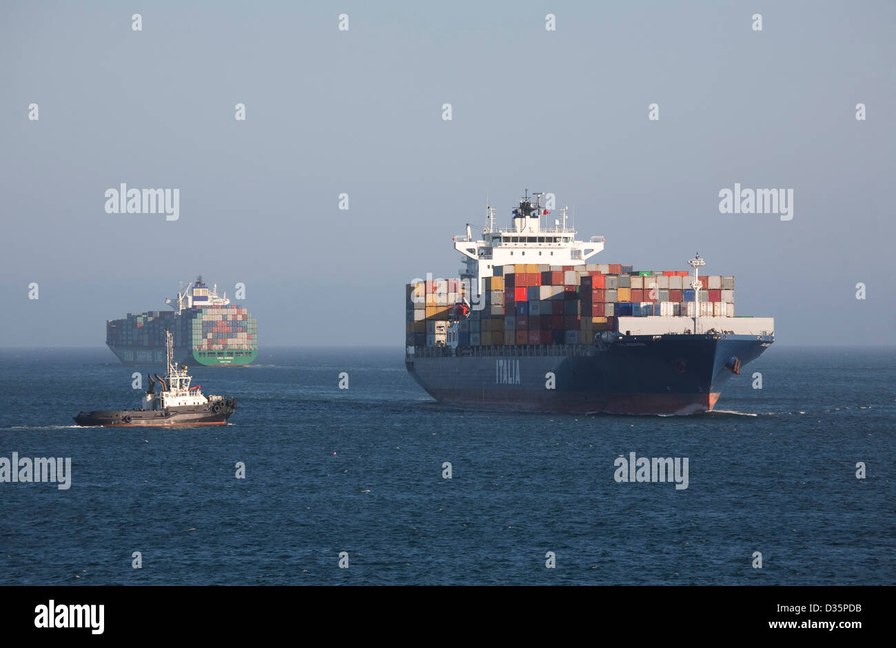 Italia Moderna a Panamax Container Ship awaits tugboat after arriving ...