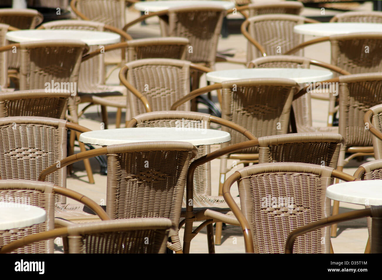 Chairs hi-res stock photography and images - Alamy