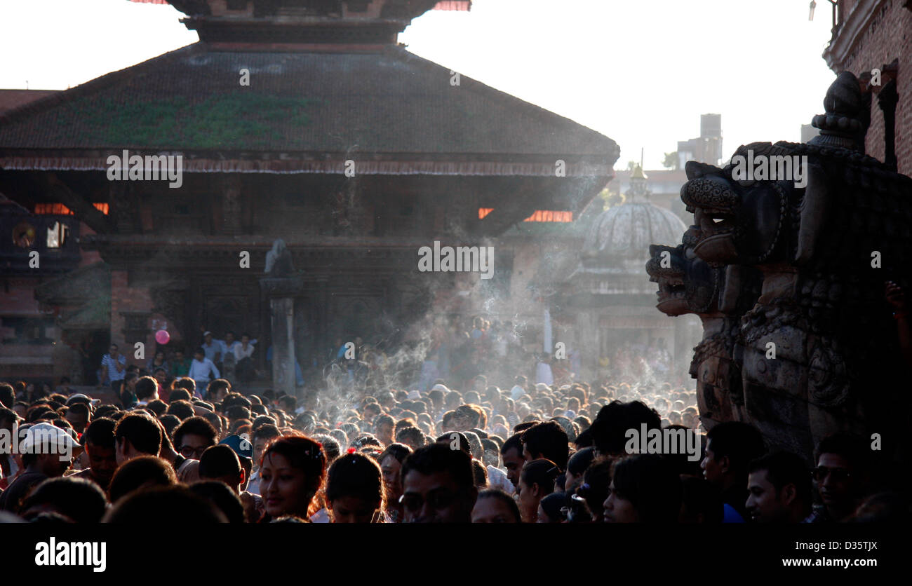 Kathmandu streetscape hi-res stock photography and images - Alamy