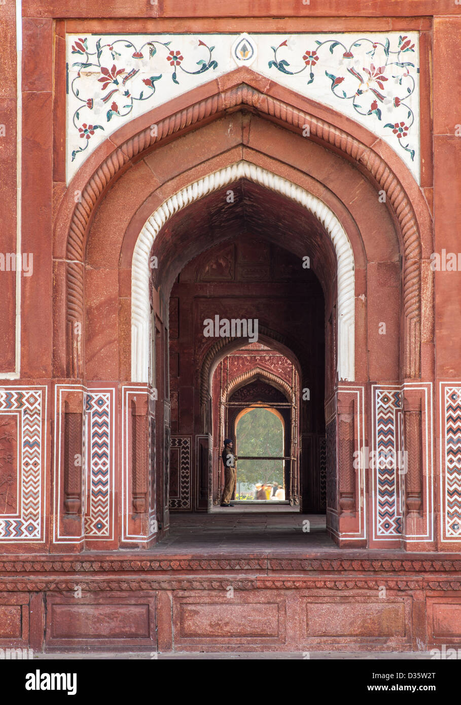 Taj mahal door hi-res stock photography and images - Alamy