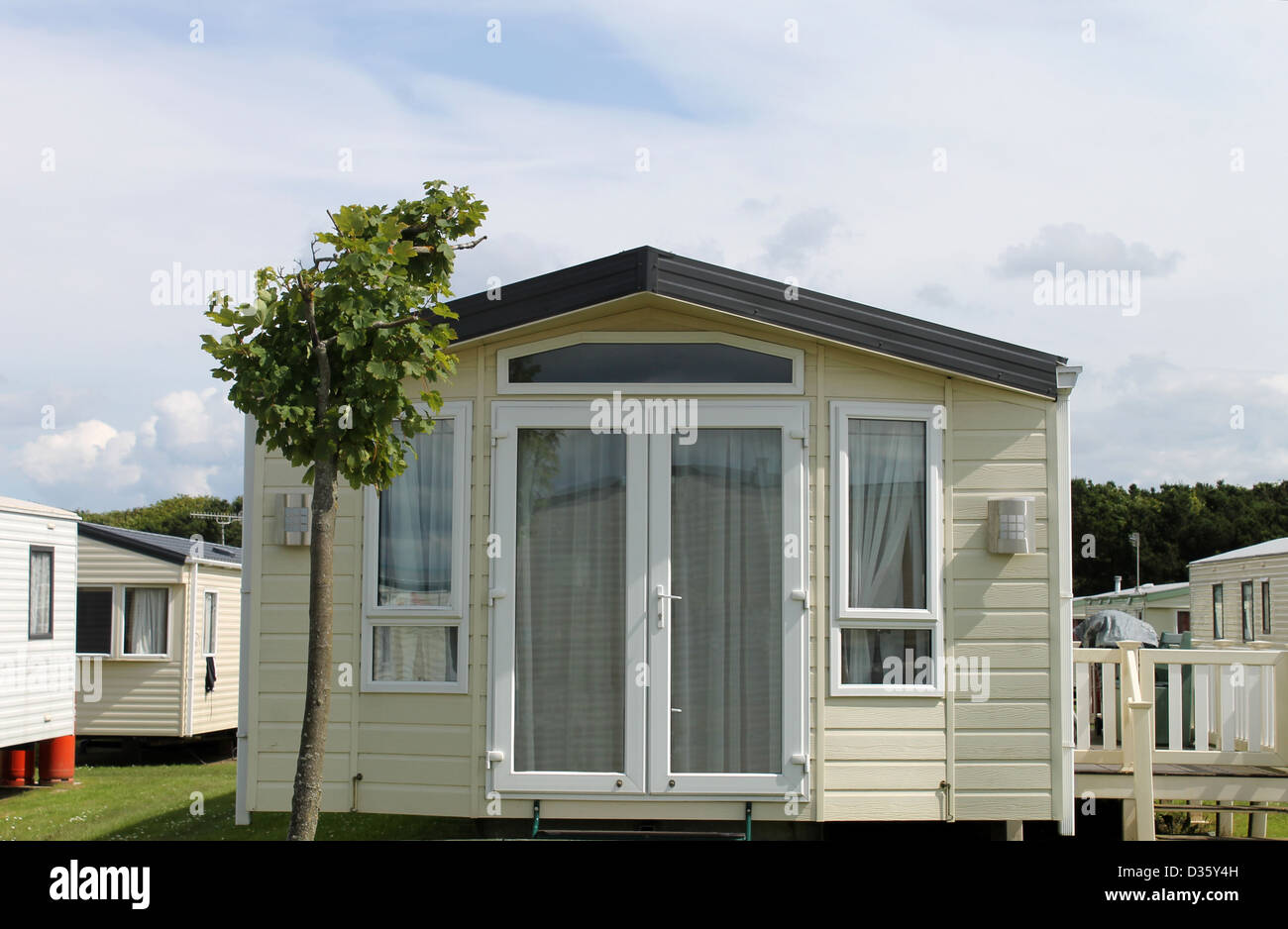 Modern static caravan hi-res stock photography and images - Alamy