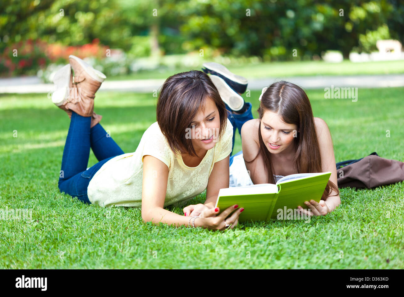 Portrait of a group of students Stock Photo - Alamy