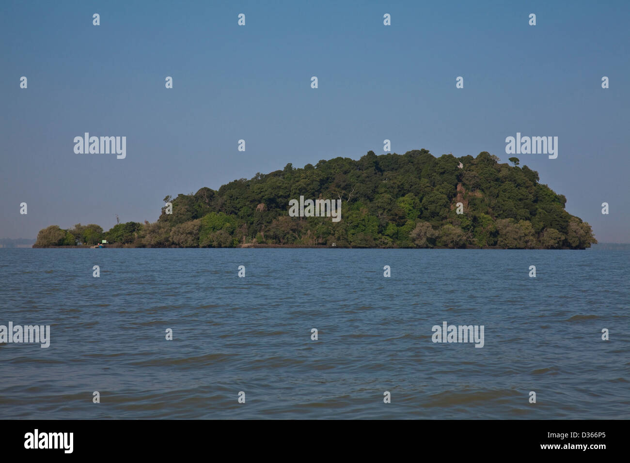 An Island on Lake Tana, Bahir Dar, Ethiopia Stock Photo - Alamy