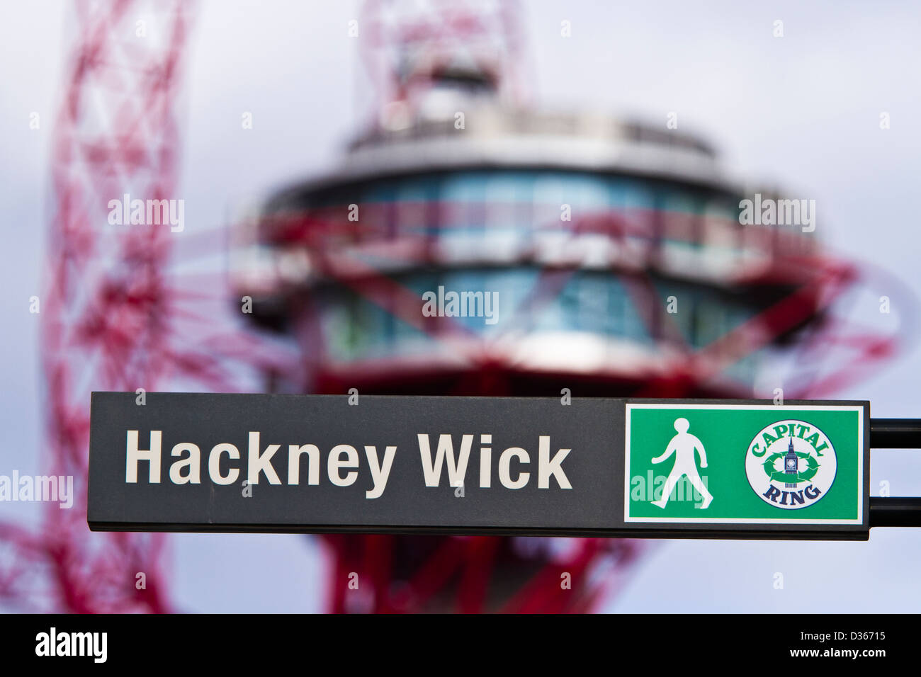Capital ring walking signpost Stock Photo - Alamy