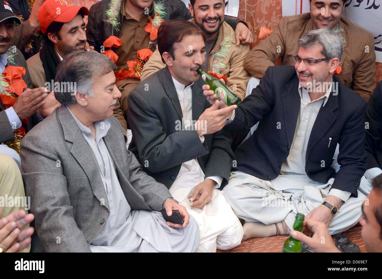 Deputy Commissioner Quetta, Abdul Mansoor Kakar dialogues with teachers ...