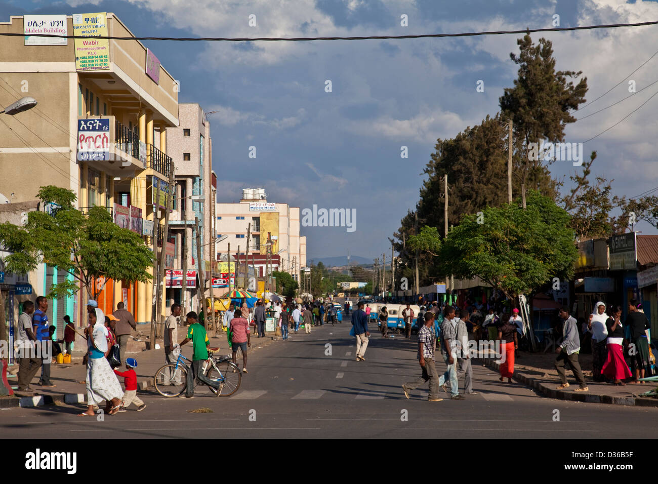 Street Scene, Bahir Dar, Ethiopia Stock Photo - Alamy