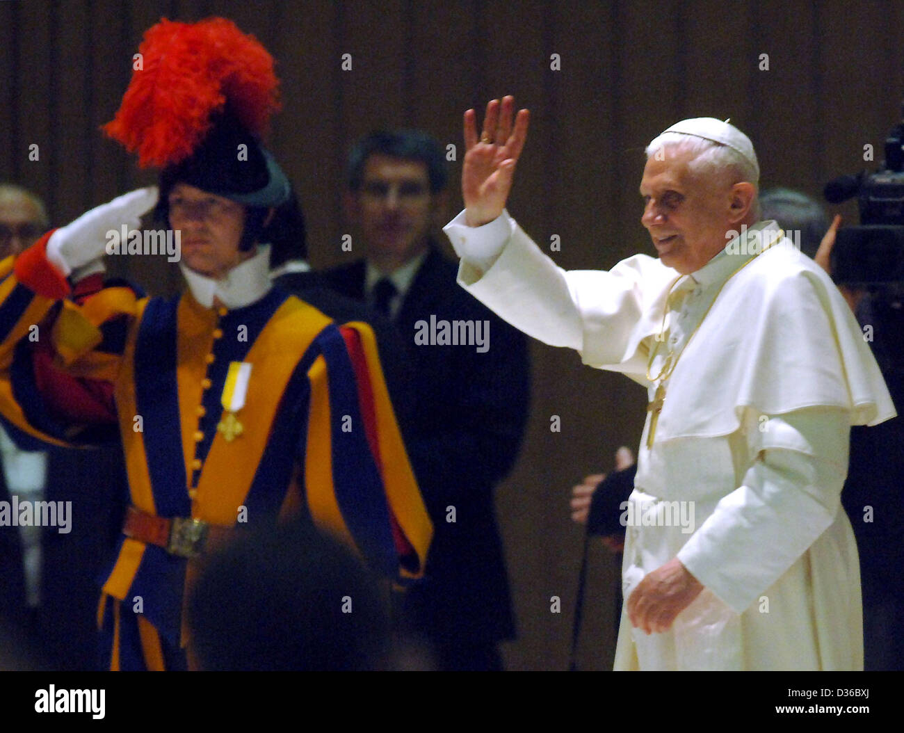 Pope hand gesture hi-res stock photography and images - Alamy