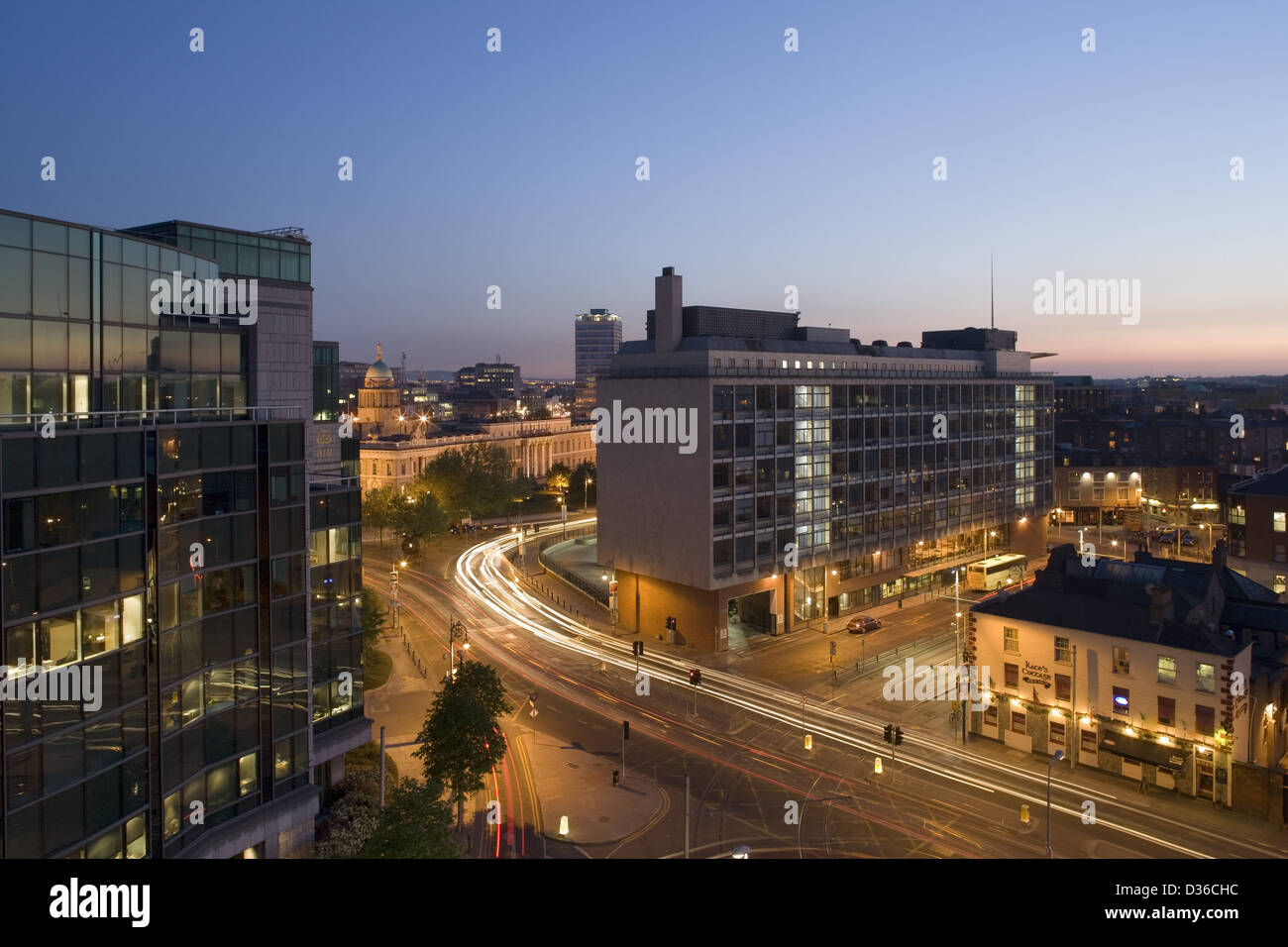 A night view of Dublin city centre Stock Photo - Alamy