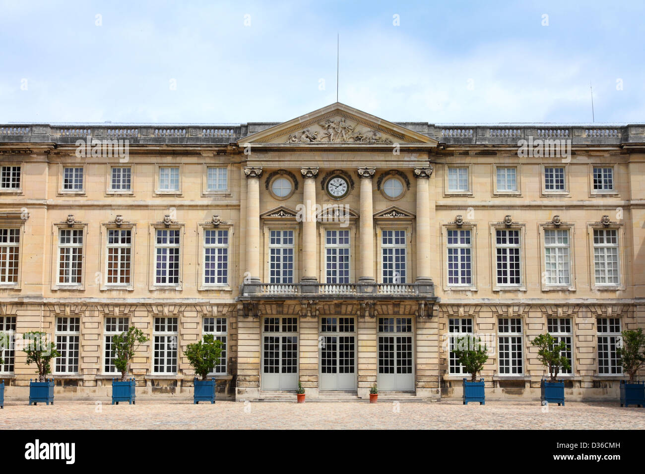 Compiègne castle hi-res stock photography and images - Alamy
