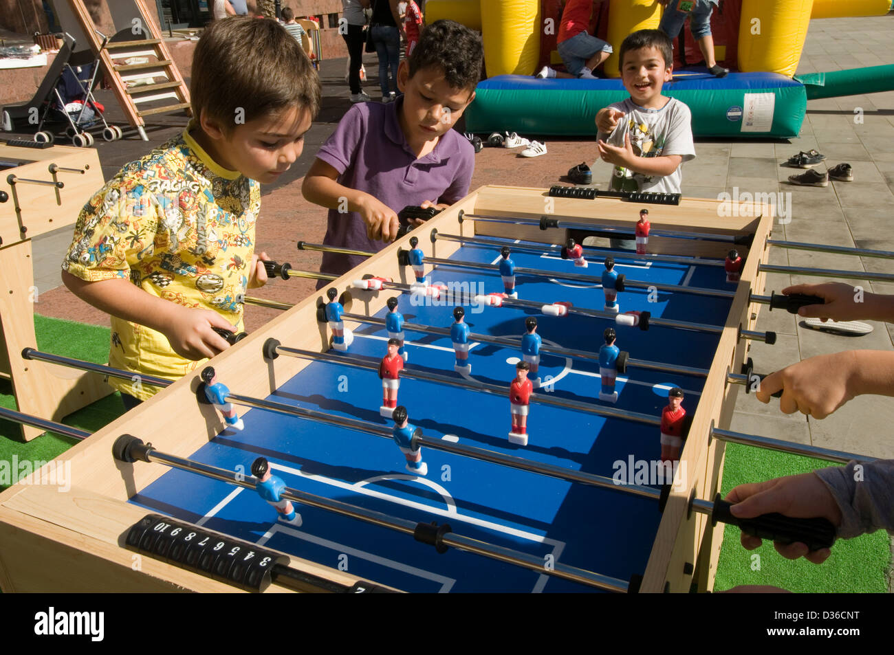 tablefootball table football children kids playing play Fußball ...