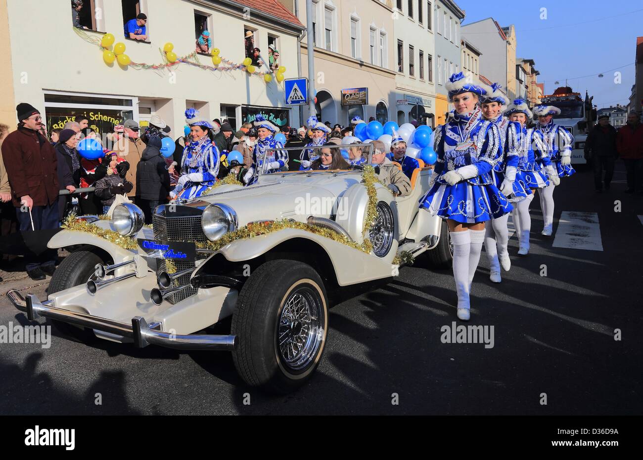 Majorettes show hi-res stock photography and images - Alamy
