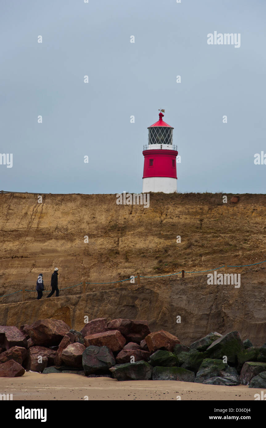 lighthouse Happisburgh beach cliffs Stock Photo - Alamy