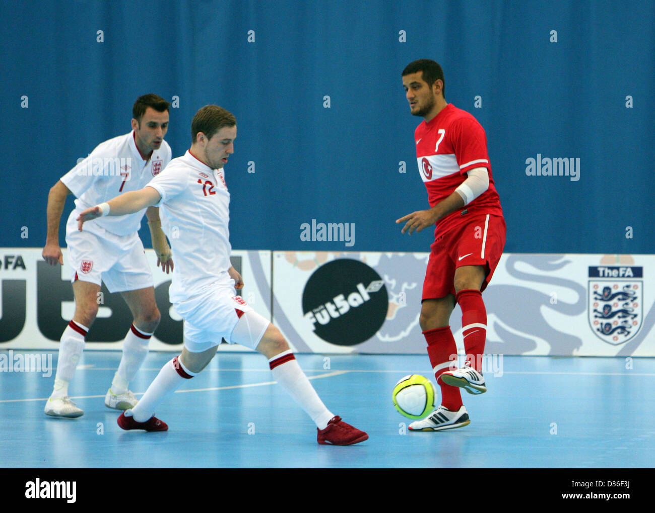 08.02.2013. Barking,Cem Keskin of Turkey,Stuart Cook of England and ...