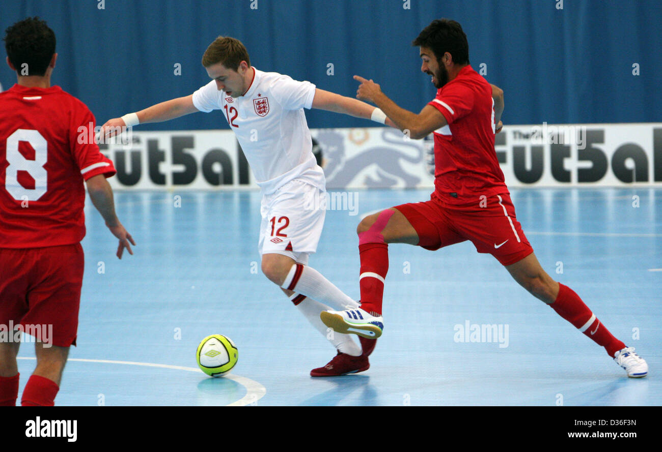 08.02.2013. Barking,England.Stuart Cook of England and Manchester ...